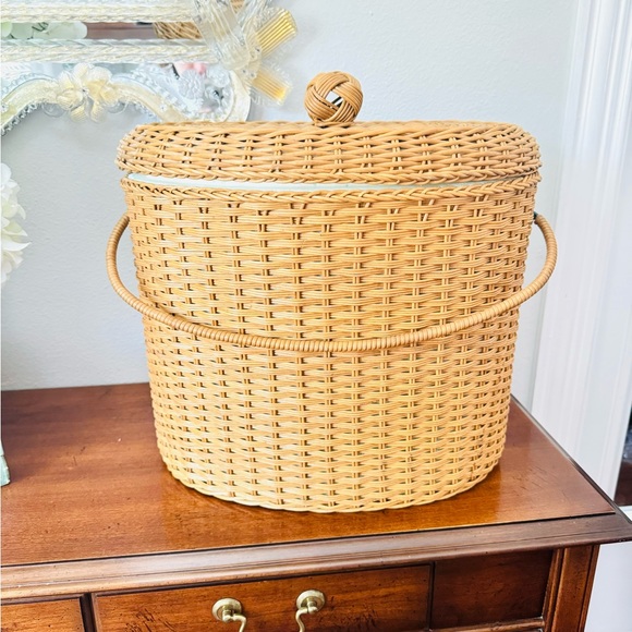 Vintage | Kitchen | Vintage Large Bushel Basket Rattan Ice Bucket ...